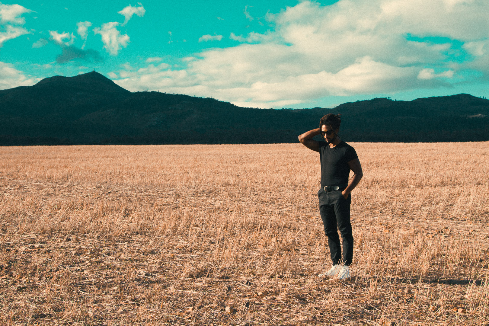 Interview with singer-songwriter Manny Walters - Urbanista Magazine